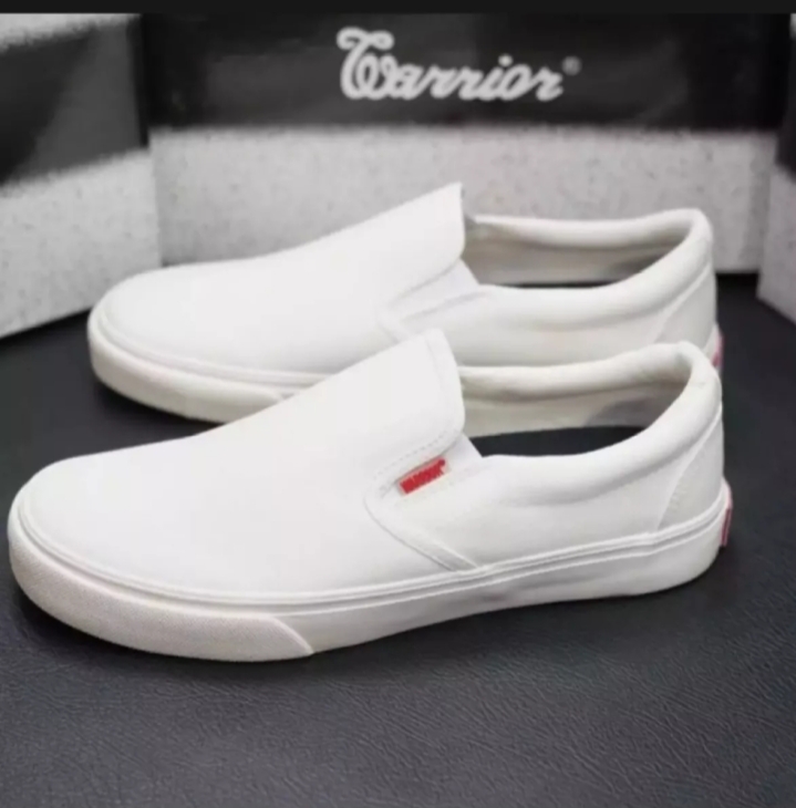 Harga Sapatu Terbaru April 2023 |BigGo Indonesia